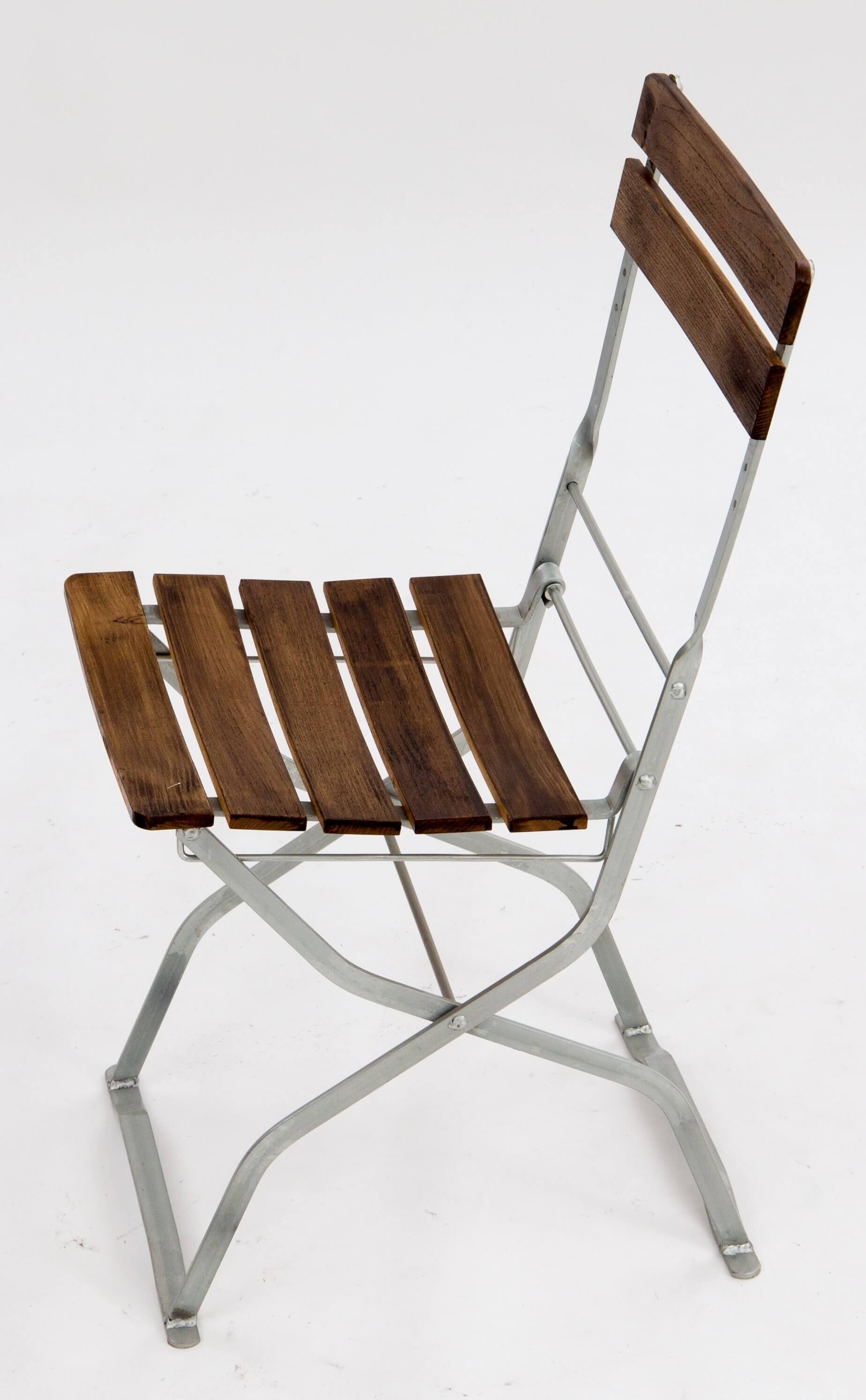 Biergartenmöbel wetterfest für Gastronomie aus Robinie